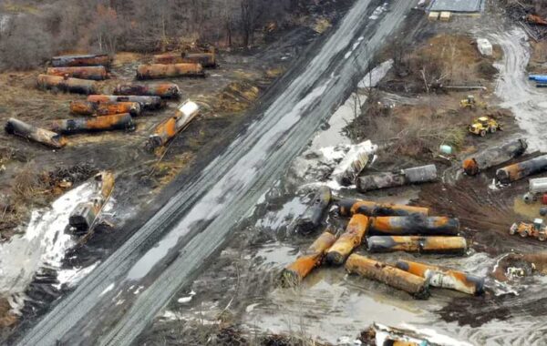 Chemical train derailment in Ohio causes major ecological disaster ...