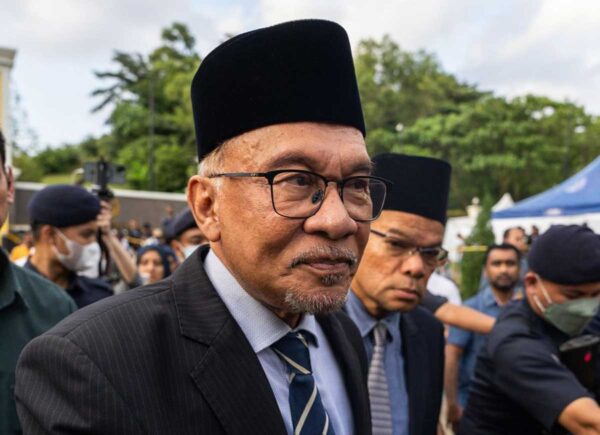 Malaysia Election 2026: Anwar Weighs Early Poll Amid Pressure - Modern ...