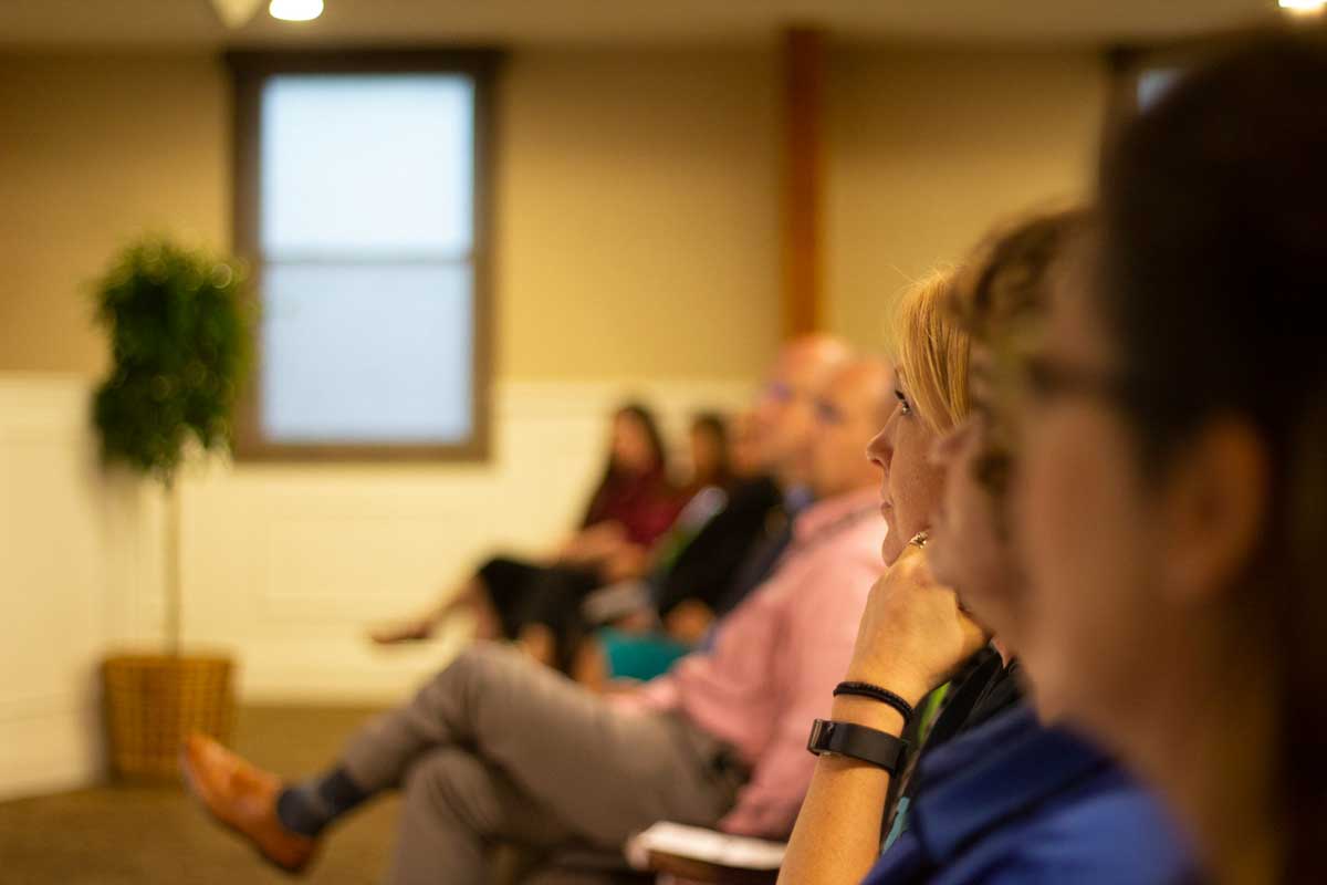 Mastering English for Effective Global Leadership in Business - Modern ...