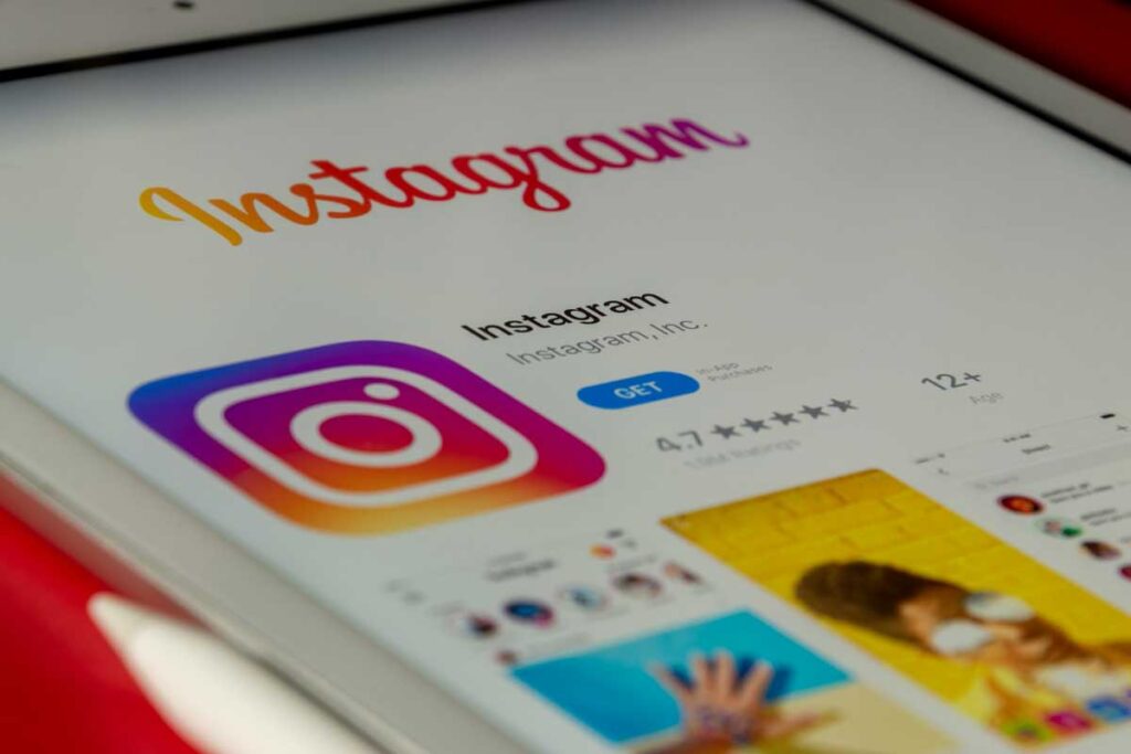 Malaysia Bans Social Media Sign Ups for Children Under 16 in Major ...