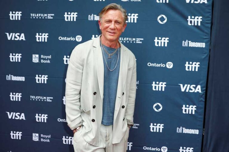 Benoit Blanc is back: Daniel Craig leads “Wake Up Dead Man, the next ...