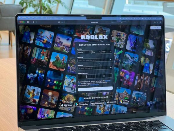 Beyond Gaming: How Roblox Previews the Future Economy of the Global ...