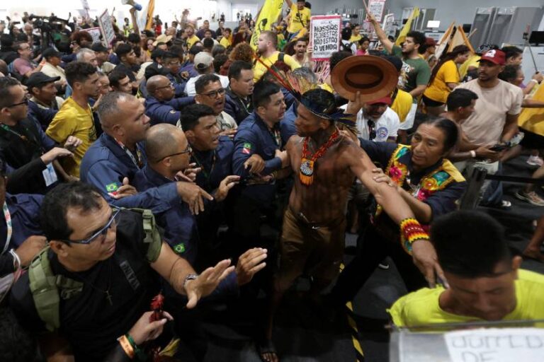 Indigenous Protesters Storm COP30 Venue in Brazil - Modern Diplomacy