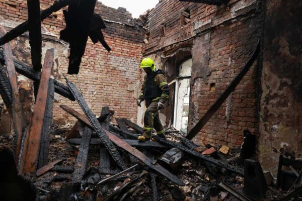 Russian Strikes Wound Six in Ukraine as Fuel Crisis Spreads Across ...