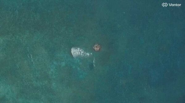 Satellite Photos Reveal Mystery Structure at Disputed South China Sea ...